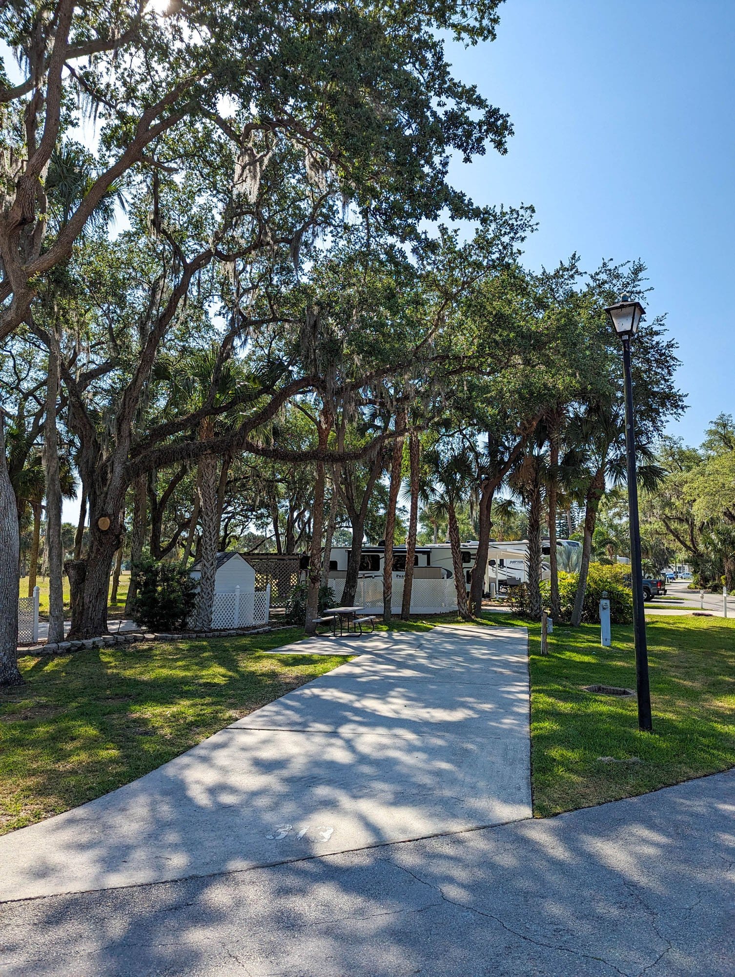 313 & 315 Oak Cove Road - The Great Outdoors