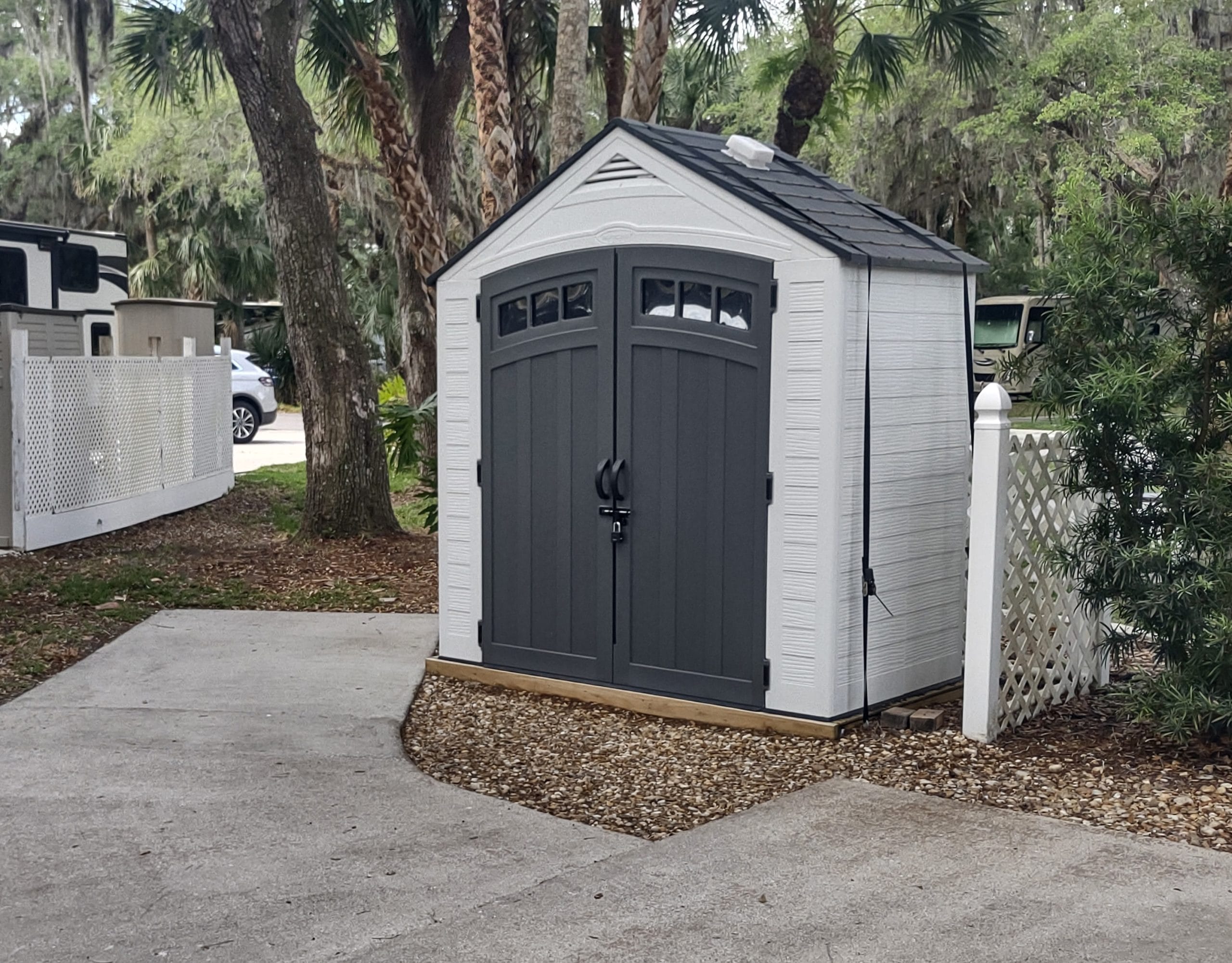 313 & 315 Oak Cove Road - The Great Outdoors